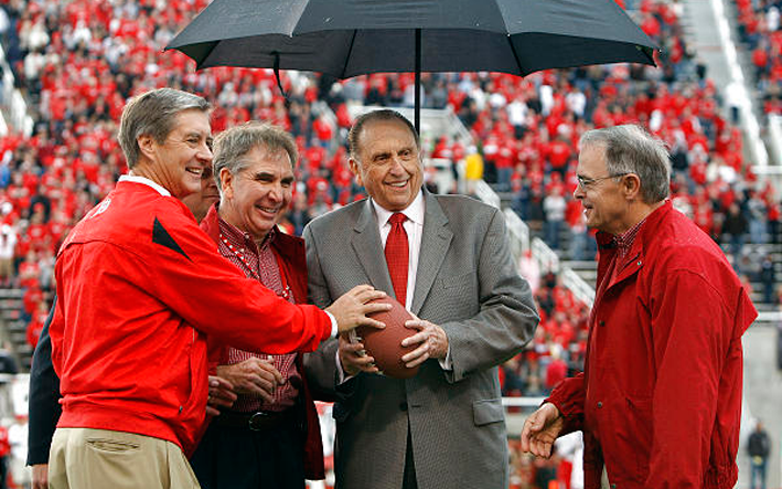 Veja a 1º Presidência e os Apóstolos apoiando Esportes